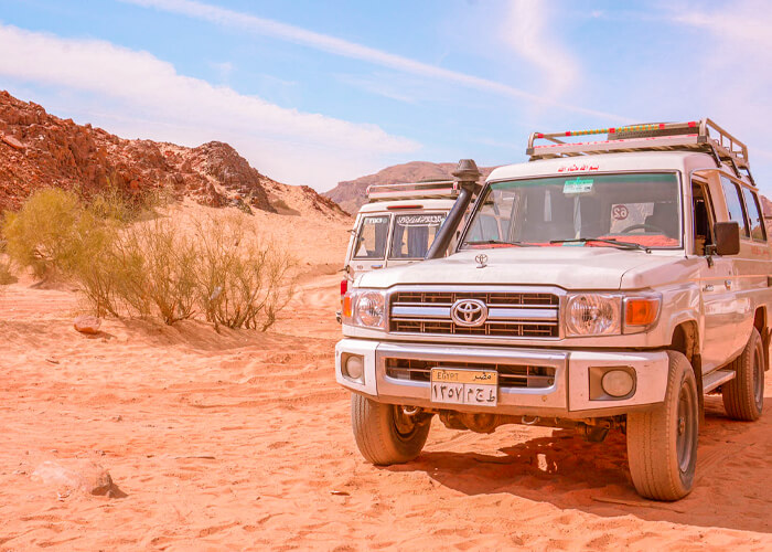 Hurghada Desert Safari by jeep - GEM Egypt Tours
